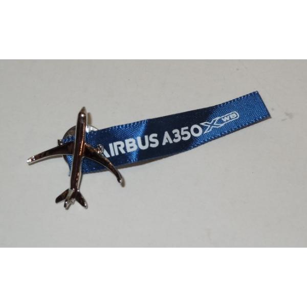 エアバス　A350XWB ピンバッジです。サイズは25mm×25mmです。