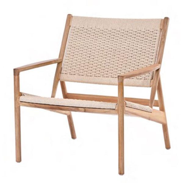 パーソナルチェア ラウンジチェア チーク モダンデザイン ナチュラル C170RX日本と北欧のスタイルをミックスした心地よさに満ちたニュートラルなデザインのパーソナルチェアです。お部屋に圧迫感を与えにくいロータイプ。ソープ仕上げのチーク無垢...