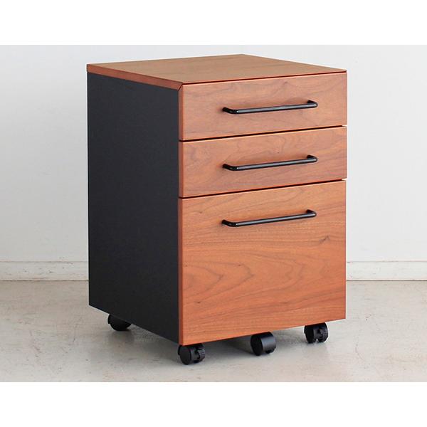 デスク用木製ワゴン　日本製　レガリーウォールナットの木目と黒のフレームが調和したシンプルなデスク&amp;ワゴン。ワゴンはらくらく移動できるキャスター付。引出はレール付きでスムーズに開閉できます。◆本体サイズ：幅40×奥行40×高さ58(セ...