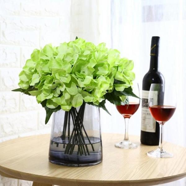 ■ 品名:飾り用造花     ■ 素材:絹■ カラー：全7色■ サイズ：全長30cm、幅20cm■ 内容：1本(花6輪)*3sanwafashionの人気検索ワード： ウエディングブーケ 安い 結婚式 花嫁 ブーケ ローズ 造花 花束 ブラ...