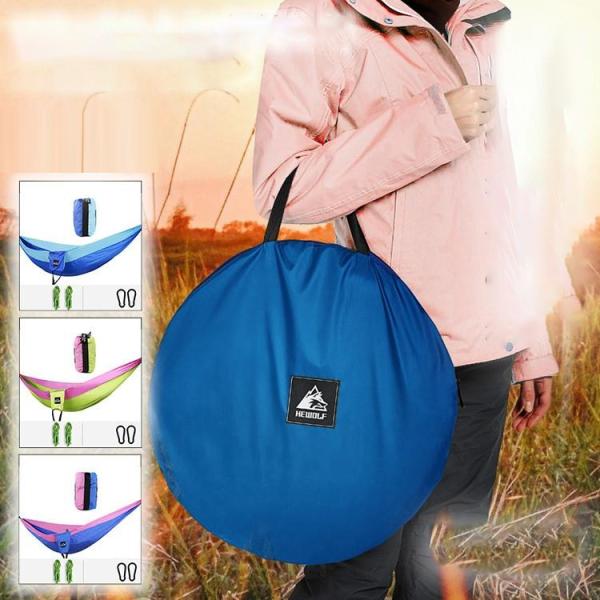 設置が女性一人でかんたんに広げて使用することができるハンモックです。寝返りを打ちながら、安定した寝心地が得られます。吊り下げロープとカラビナでしっかりと安全性を確保し、更200kgまでの耐荷重が問題ありません。また、サイトに小物を収納できる...