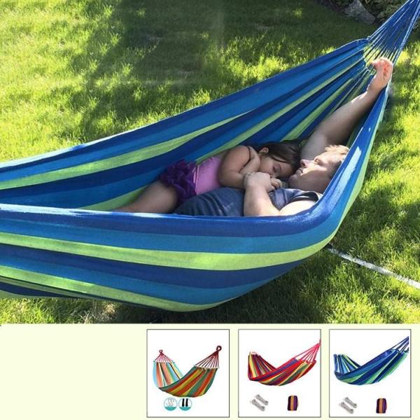 キャンバス生地を採用しており、耐久性と耐荷重に優れるハンモックです。厚く仕立てしたのに、通気性が良くて居心地が抜群です。丈夫な燕尾結びで安心。設置も簡単！収納バッグ付きで持ち運びに便利♪スタイルに次第で、それなりのお買い得付属品をそろえます...