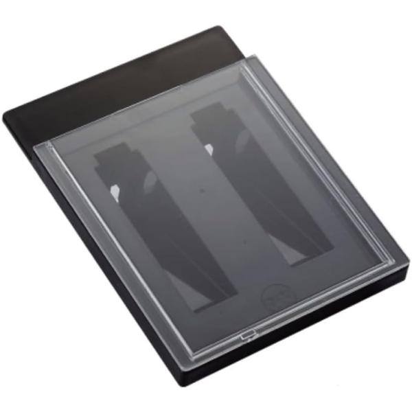 小さなPOPを、大きな効果に！小さなカード一枚でも、見せ方次第で効果は変わる。情報をまっすぐ立たせるだけで、伝わり方が変わる。・W93×H120　内寸W80×H95(mm)・貼り付けて固定　・マグネット仕様