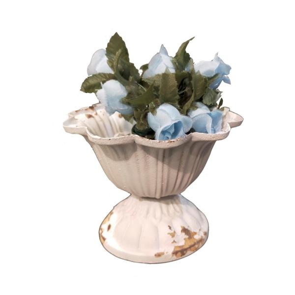 アンティークホワイトのスチール製プランター。強度もあり、安定感も抜群で使いやすいです。【サイズ】約W90×H70×D90mm上直径70mm　深さ3.5mm【素材】スチール【 ハンドメイド、アンティーク仕上、素材について 】● メタル、アイア...