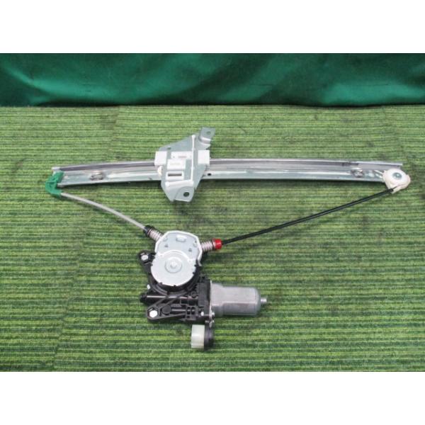 **** 商品説明を必ずご確認ください ****部品管理番号：260129200013120メーカー純正品番：85710-B2011部品名：右Fドアレギュレータ・モーター部品区分：リサイクル品車名：ムーヴ車両タイプ名：5ドアハッチバック通称...