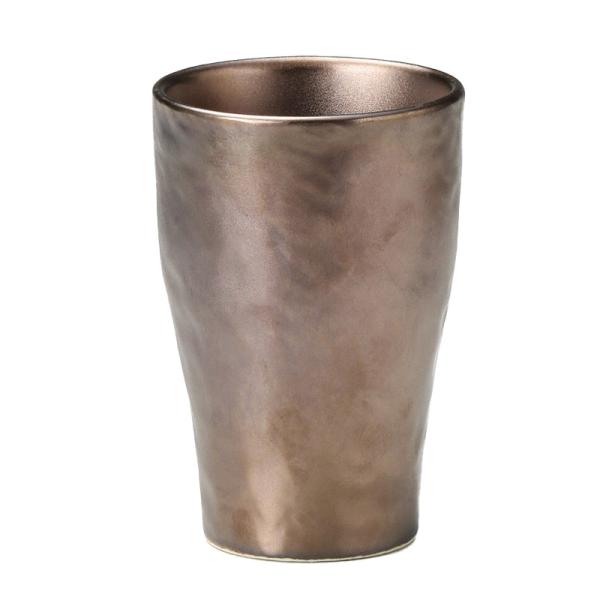 ギフト不可鈍く輝くブロンズカラーがシックな陶器の一口グラス。陶器のグラスは旅館の割烹や懐石のような和のテイストで、170mlの容量は乾杯用のグラスとして、冷酒グラスとしても使いやすいサイズです。また、熱湯にも使えるので熱燗のコップにもおしゃ...