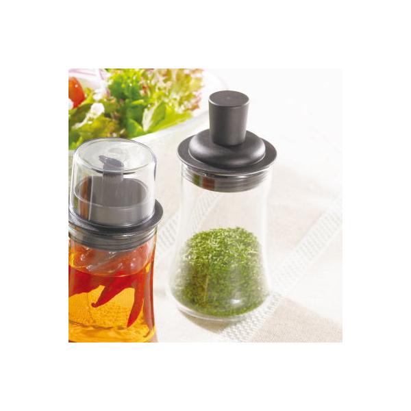 ギフト対応specサイズ　　　：Φ58×H120mm重さ　　　　：約95g※目安とお考え下さい。容量　　　　：120ml生産　　　　：タイ製材質　　　　：［本体］耐熱ガラス　　　　　　　［フタ］AS樹脂　　　　　　　［注ぎ口］ポリプロピレン...