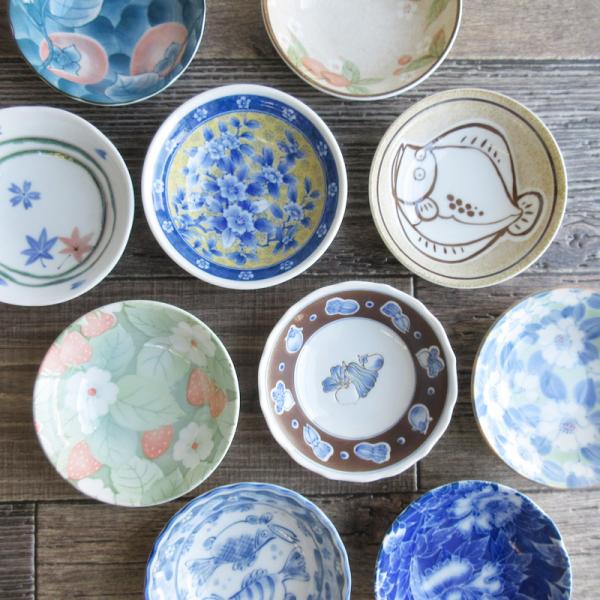 【商品名】当店おまかせ 漬物小鉢【規格】アウトレット【サイズ】直径 約10.7〜11.3cm×高さ 約3.3〜3.7cm【重量】約100〜130g【容量】満水時 約---cc【素材】日本製磁器（美濃焼を含む）　電子レンジ…OK　食器洗浄機…...