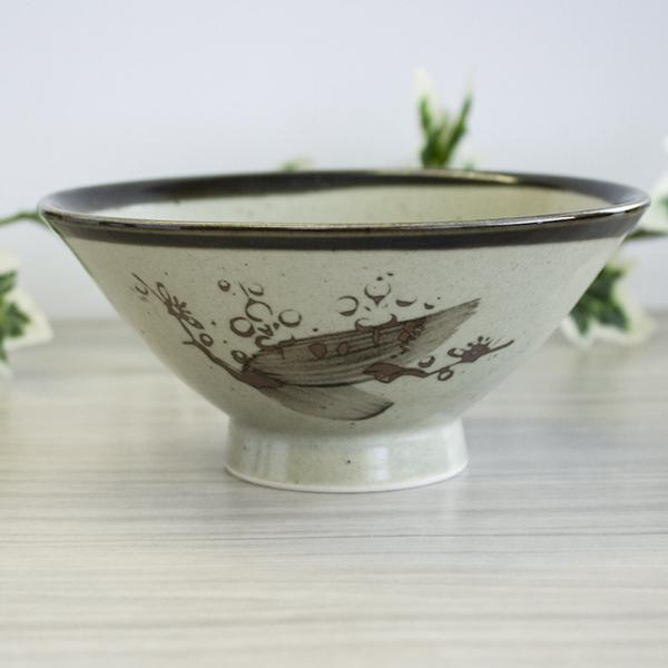 【商品名】新益子梅 5寸 茶漬け碗【規格】アウトレット【サイズ】直径 約15.5cm×高さ 約7.1cm【重量】約310g【素材】日本製磁器（美濃焼を含む）　電子レンジ…OK　食器洗浄機…OK　オーブン…NG【商品説明】益子梅の茶漬け椀です...