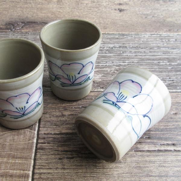 【商品名】渋草刷毛巻 ツツジ ミニ湯呑み 120cc【規格】アウトレット【サイズ】直径 約6cm×高さ 約7.2cm【重量】約150g【容量】満水時 約100cc【素材】日本製磁器　電子レンジ…OK　食器洗浄機…OK　オーブン…NG【商品説...