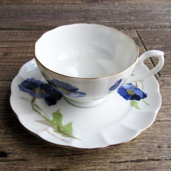 【商品名】青いお花 カップ＆ソーサー【規格】アウトレット【サイズ】カップ…直径 約9.7cm（最大幅 約12.5cm）×高さ 約6cm / ソーサー…直径 約16cm×高さ 約2cm【重量】約280g【容量】満水時 約220cc【素材】陶磁...