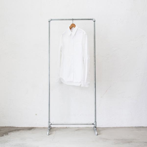 コートハンガー ハンガーラック スリム 玄関 おしゃれ コート掛け●おしゃれなアイアン製コートハンガー。●スリムで省スペース収納。●インダストリアルな質感を生かしたパイプハンガー。●必要十分な機能のパイプを使った男性のみならずインダストリア...