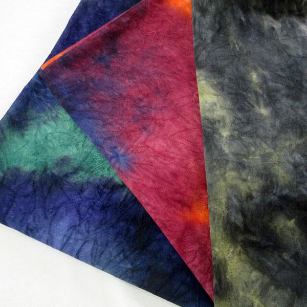 PE/ファンシーニット（DKT25-HD-9）ムラ染プリント素材：ポリエステル100% 生地巾：150cm *ネコポス便は50cm（数量1）のみ発送可能です*・一般市場価格（@2000/m以上）→（@980/m）・やや薄地で程よい柔らかみも...