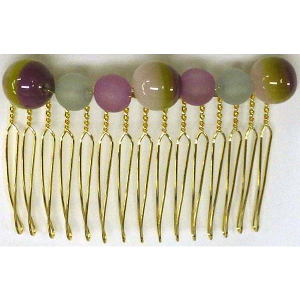 ガラスビーズをあしらった髪飾り高さ：約40mm　　巾：約60mmシンプルですが大人の雰囲気です。ガラス工芸の伝統ある大阪泉州のガラス工芸品です。手作りの為、実際の商品と色等が多少異なる場合があります。