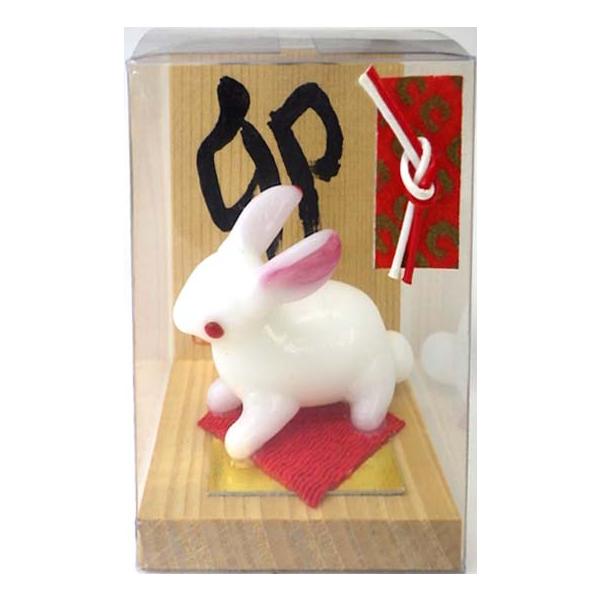 うさぎ本体1頭・高さ：約27mm,横幅：37mmケースサイズ・横幅：40mm,高さ：55mm,奥行：40mm売り切れの場合、日数がかかる場合がございます。手作りの為、色や形、サイズ等多少変わる場合があります。