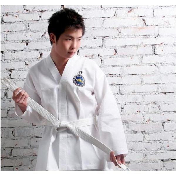 柔道着 格闘技用品 武道用品 空手着★最高級素材を使用しており、着心地がすごく柔らかく、肌にまとわりつきにくくなっております。★初心者から有段者まで幅広くご利用可能なテコンドー衣です。★みんなでテコンドーをがんばろう。◆商品詳細◆●素材：綿...