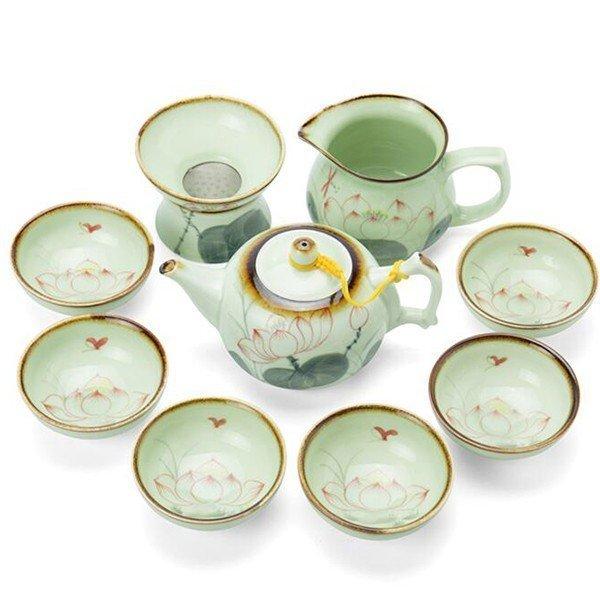 中国茶器 父の日 誕生日 ウーロン茶 急須  ☆青磁には様々な色がありますが、こちらは代表的な粉青という薄いグリーンが美しい弟窯にならったものです。☆茶器としての実用性だけではなく、芸術品としても雰囲気を営んでインテリアをすることできます。...