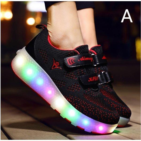 ☆ローラーを収納し、スニーカーにも☆デイリーユースに、ご旅行にと幅広くお使いいただけます。☆プレゼントにいかがでしょう☆自動格納式ホイールの実用化が自由に伸縮自在ことができます。滑る、歩く、走る、を全て一つの靴で。2輪タイプで安定感もばっち...