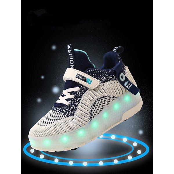 ☆ローラーを収納し、スニーカーにも☆デイリーユースに、ご旅行にと幅広くお使いいただけます。☆プレゼントにいかがでしょう☆自動格納式ホイールの実用化が自由に伸縮自在ことができます。滑る、歩く、走る、を全て一つの靴で。2輪タイプで安定感もばっち...