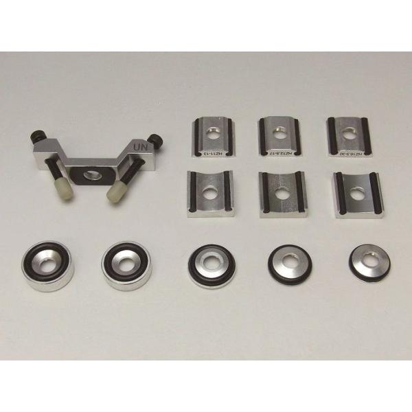 インパクトデバイスの先端に装着し、R面の測定が可能に。様々な形状の硬さ測定に対応可能なサポートリングセット。