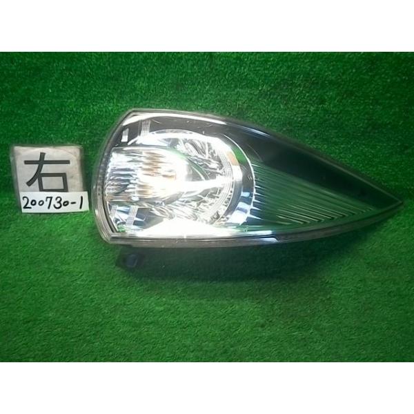 **** 商品説明を必ずご確認ください ****部品管理番号：200730000115500メーカー純正品番：C273-51-150C部品名：右テールランプ部品区分：リサイクル品車名：ビアンテ車両タイプ名：5DBOXワゴン通称型式：CCEF...