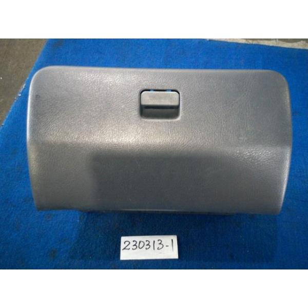 **** 商品説明を必ずご確認ください ****部品管理番号：230313000170210部品名：グローブBOX部品区分：リサイクル品車名：ハイゼット車両タイプ名：ケイトラック通称型式：S83PGDK認定型式：V-S83P年式：1992年...