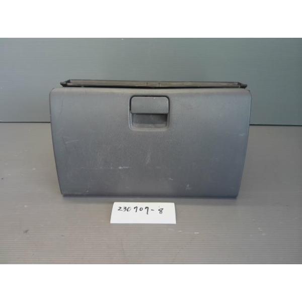 **** 商品説明を必ずご確認ください ****部品管理番号：230707000870210部品名：グローブBOX部品区分：リサイクル品車名：サンバー車両タイプ名：ケイトラック通称型式：KS4D32J認定型式：V-KS4年式：1993年12...