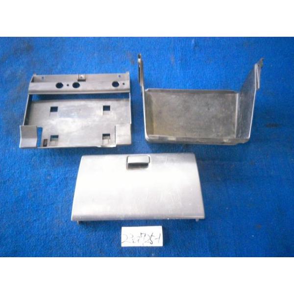 **** 商品説明を必ずご確認ください ****部品管理番号：230725000170210部品名：グローブBOX部品区分：リサイクル品車名：サンバー車両タイプ名：ケイトラック通称型式：KS4B32N認定型式：V-KS4年式：1991年10...