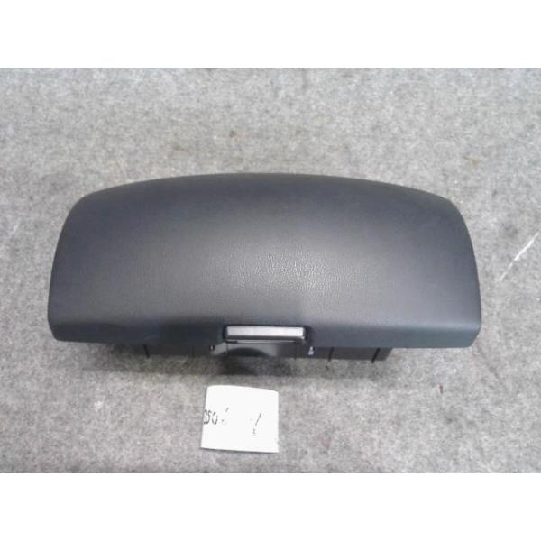 **** 商品説明を必ずご確認ください ****部品管理番号：250531000170210部品名：グローブBOX部品区分：リサイクル品車名：マーチ車両タイプ名：5ドアハッチバック通称型式：FDWURQZK13ED5認定型式：DBA-K13...