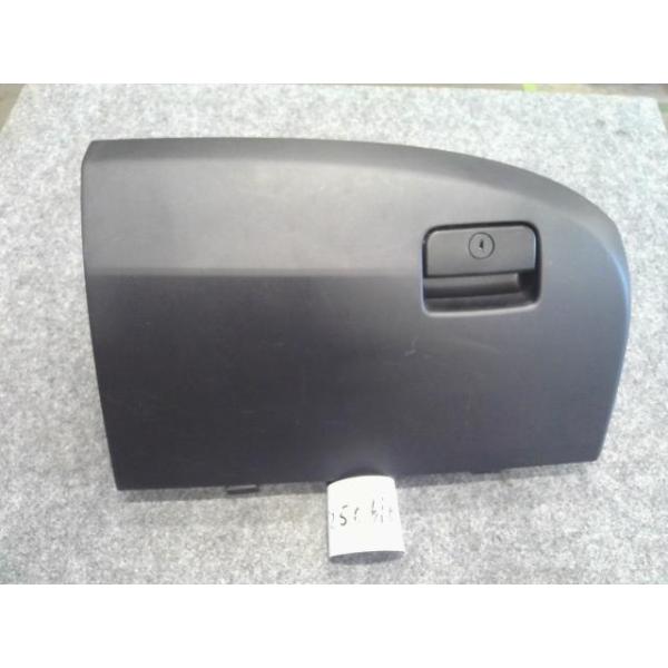 **** 商品説明を必ずご確認ください ****部品管理番号：250616000370210部品名：グローブBOX部品区分：リサイクル品車名：アウトランダー車両タイプ名：5DJワゴン通称型式：CW5WXTXHZ1認定型式：DBA-CW5W年...