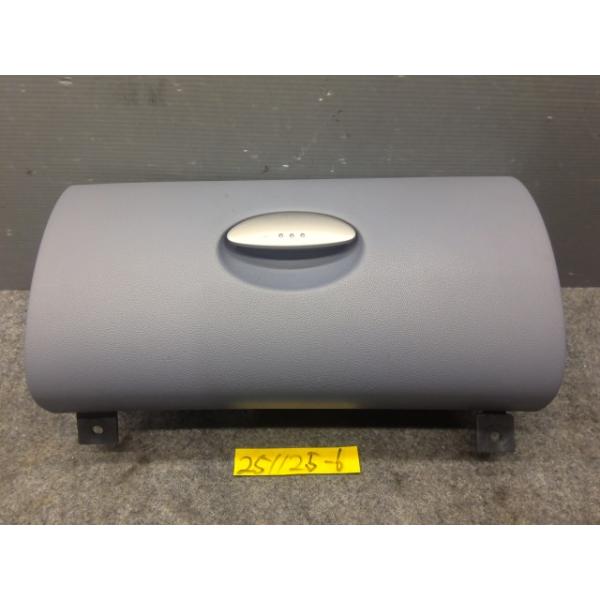 **** 商品説明を必ずご確認ください ****部品管理番号：251125000670210部品名：グローブBOX部品区分：リサイクル品車名：ライフ車両タイプ名：5ドアハッチバック通称型式：JB7認定型式：CBA-JB7年式：2005年3月...