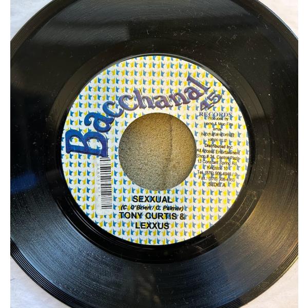 M>EX＋>EX>VG＋>VG盤面：VG特筆事項：この手の輸入7inchレコードは製造工程により、元々状態が悪いものが多いということをご理解の上、ご購入をお願いします。レーベルに書き込みがあるものもございます。目視で...