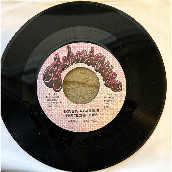 M>EX＋>EX>VG＋>VG盤面：VG特筆事項：目視での盤面コンディション表記は一応しますが、あくまで目安であり、思わぬノイズやミスプレスなどもある可能性がございます。以上明記しているため、コンディション保証はござ...