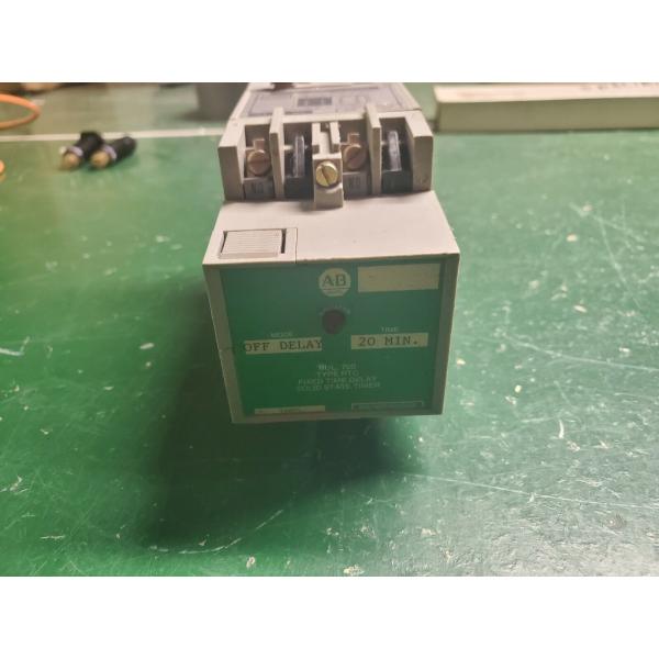 Allen Bradley Type RTC Fixed Time Delay Solid State Timer 700 RTC11I200U24Allen Bradley タイプ RTC 固定時間遅延ソリッド ステート タイマー 700...