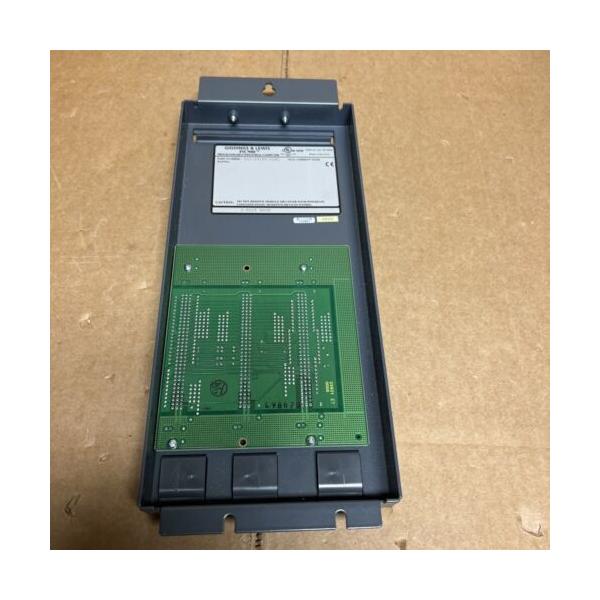 GIDDINGS LEWIS  503-191185-02R3 3 Slot Rack NEW NO BOXGiddings Lewis 503-191185-02R3 3スロットラック新しいボックスなし