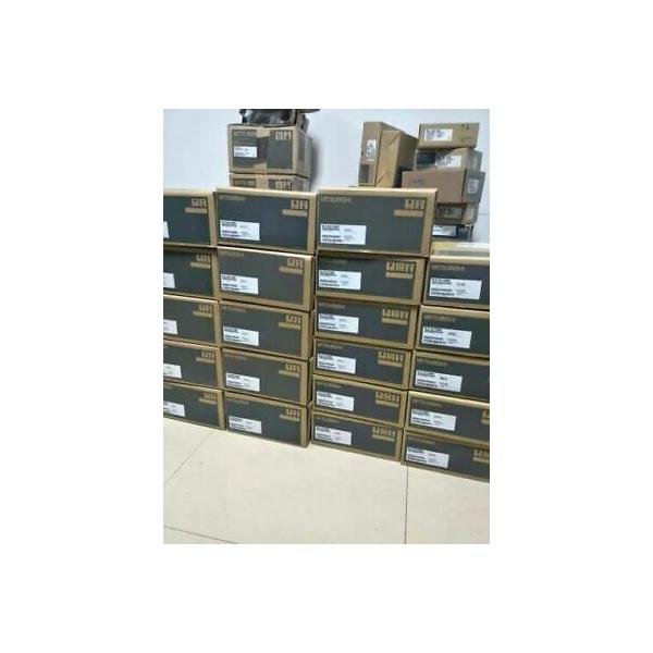1PC MR-J100A SERVO DRIVE   #A61PC MR-J100Aサーボドライブ＃A6