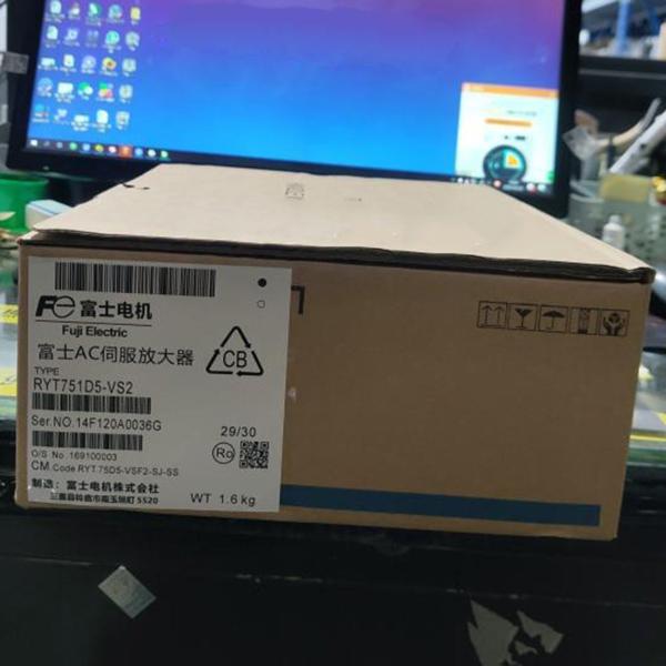 FUJI RYT751D5-VS2 Servo Drive RYT751D5VS2富士 RYT751D5-VS2 サーボドライブ RYT751D5VS2