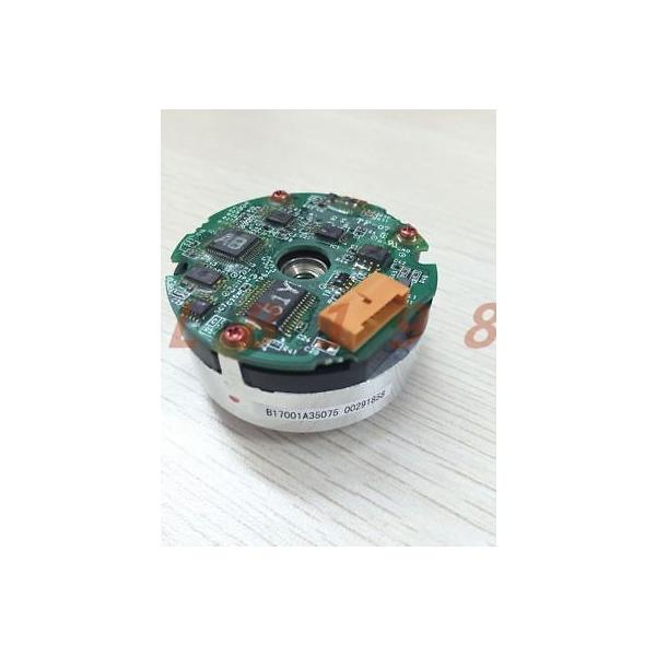 One Yaskawa UTSIH-B17CK for servo motor SGM7G-30AFC6C NEW-サーボモーターSGM7G-30AFC6Cの1つのYaskawa utsih-b17ck new-