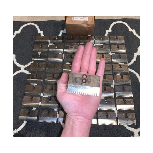 49 QTY BULK LOT- Everhard 3” Pin Vent Trimmer Blade SHSS W/Holes DH71600 4P2B249量バルクロット - エバーハード3”ピンベントトリマーブレードSHSS w/ho...