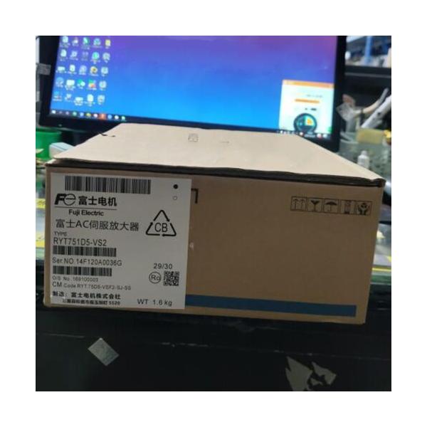 RYT751D5-VS2 New For FUJI Servo Driver In BoxRYT751D5-VS2は、箱の中の富士サーボドライバーの新品