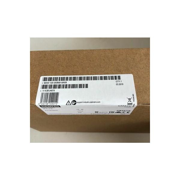 1PCS New Siemens 6AV2 123-2GB03-0AX0 6AV2123-2GB03-0AX01 個の新しいシーメンス 6AV2 123-2GB03-0AX0 6AV2123-2GB03-0AX0