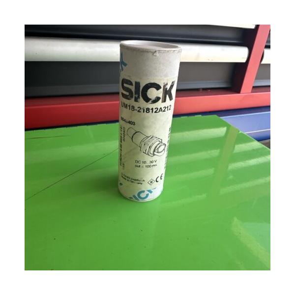 New SICK UM18-21812A212 / Proximity Switch. ""USA SELLER""新しいSICK UM18-21812A212 / 近接スイッチ。 「アメリカの売り手」