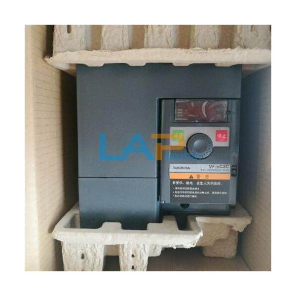 1PCS New For Toshiba Inverter VFNC3C-4022P 380V three-phase 2.2kwToshiba Inverter VFNC3C-4022P 380V 3フェーズ2.2kWの1PCS新しい