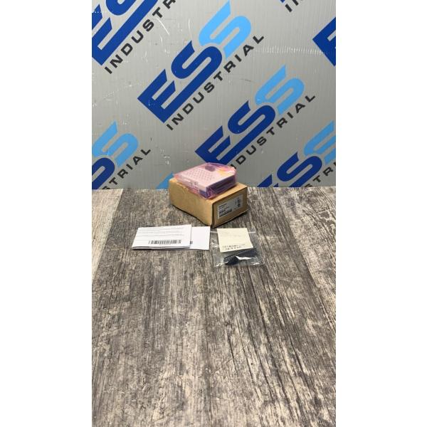 CONTROL TECHNIQUES SM-RESOLVER ISSUE: 02.00 82000000011500 UNIDRIVE SP制御技術SM-Resolver Issue：02.00 82000000011500 Unidriv...