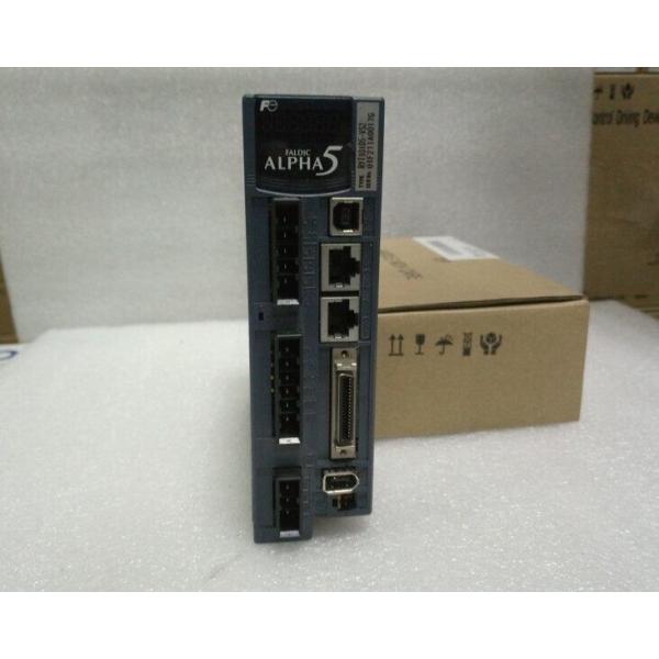 1PC NEW FUJI RYT101D5-VS2 AC SERVO DRIVER RYT101D5VS2 //1PC NEW FUJI RYT101D5-VS2 ACサーボドライバーRYT101D5VS2 //