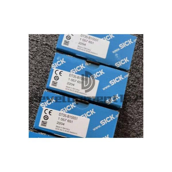 1PCS Neu SICK DT35-B15551 1057651 Sensor1PCS NEU SICK DT35-B15551 1057651センサー