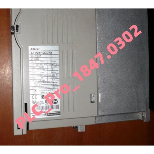 SCHNEIDER ATV21HU30N4 ALTIVAR 21 TRIPHASE 380V 3kW SPEED DRIVEシュナイダー ATV21HU30N4 ALTIVAR 21 三相 380V 3kW スピードドライブ