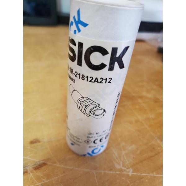 SICK UM1821812A212 / Proximity Switch. &amp;#034;A SELLER&amp;#034;SICK UM1821812A212 / 近接スイッチ。 「販売者」