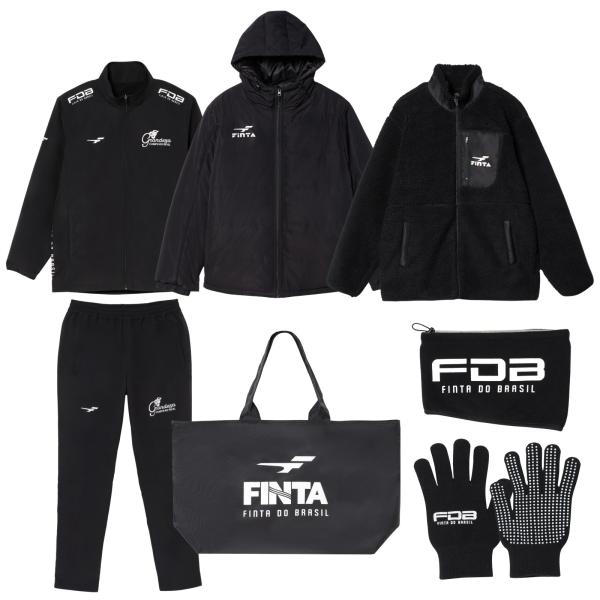 毎年大好評、売り切れ必至のフィンタのサッカー、フットサルのお得な福袋が今年も登場。トレンドとシーズンを意識した福袋だけの限定アイテムのお得なセットです。今年はメンズサイズ４タイプ、ジュニアサイズ２タイプの展開です。ウインドブレーカー上下にフ...