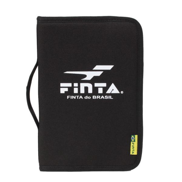 ブラジル生まれのサッカー・フットサルブランドFINTAの レフリー用スタッフケース主にレフリー用にホイッスル、トスコイン、カードなどといった小物やルールブックが整理して収納できる小型のバッグです。コーチの方にも使い勝手のよい多目的のスタッフ...